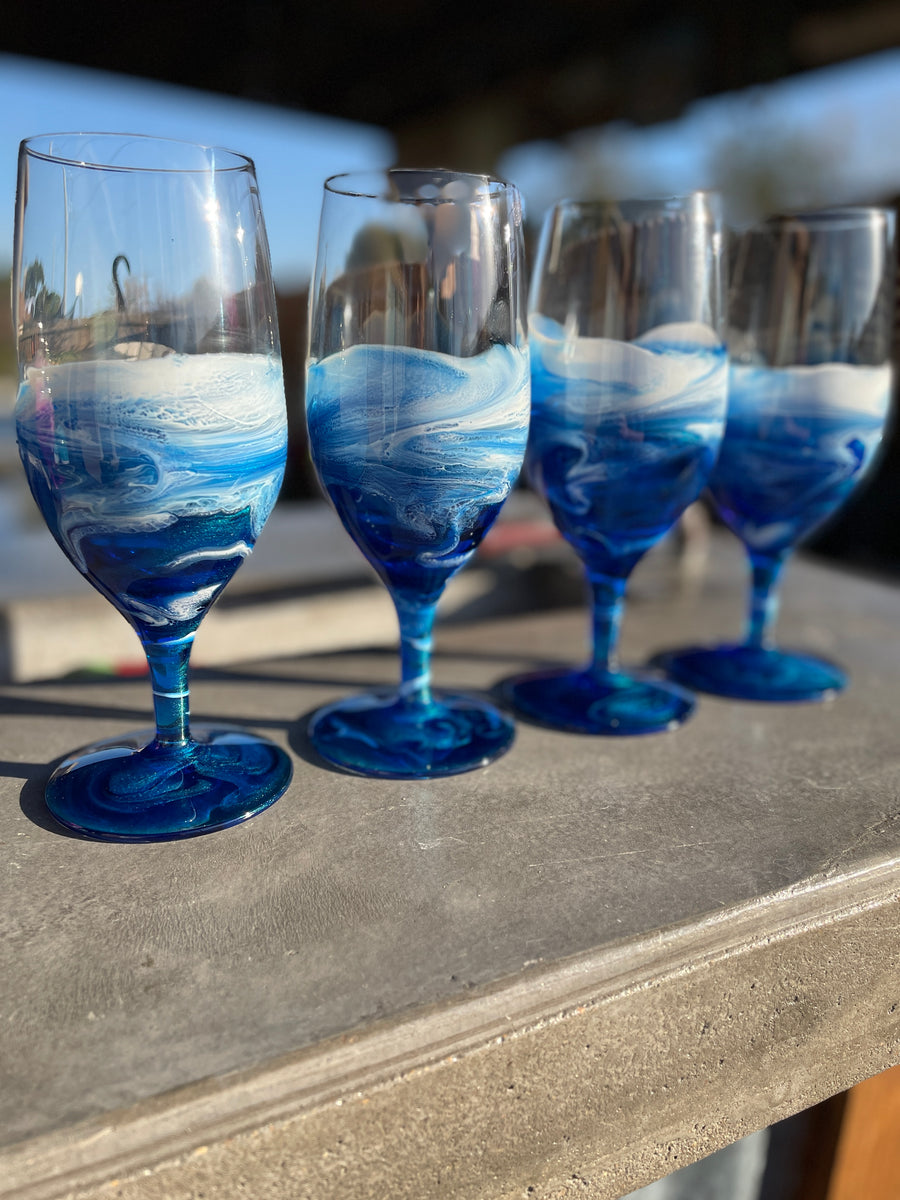 Beach Resin Wine Glass – Gypsy Finns